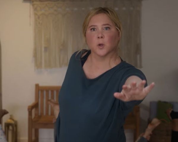 Netflix anuncia el estreno de Algo embarazada - Television